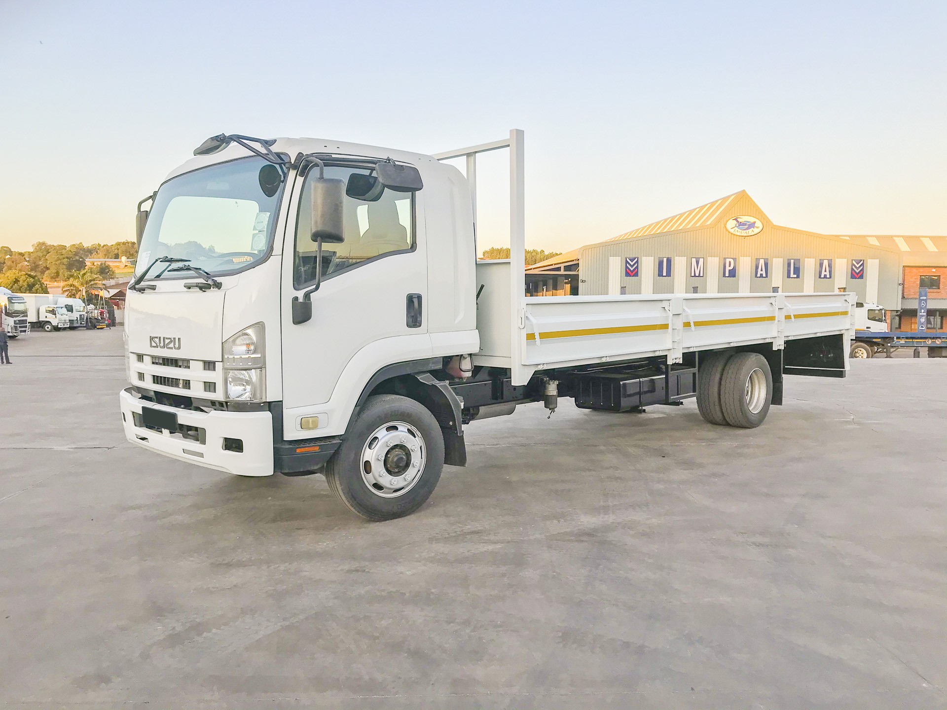 2014 ISUZU FSR800 DROPSIDE 8 TON | Impala Truck Sales