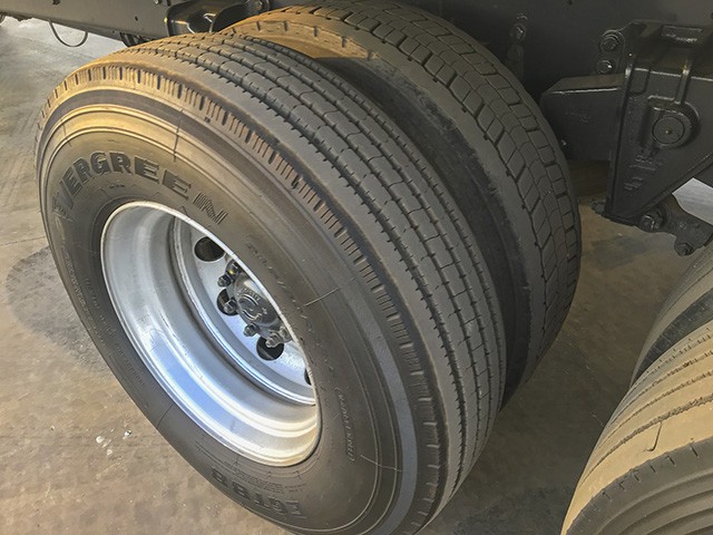 2011 VOLKSWAGEN CONSTELLATION 24.250 14 TON | Impala Truck Sales