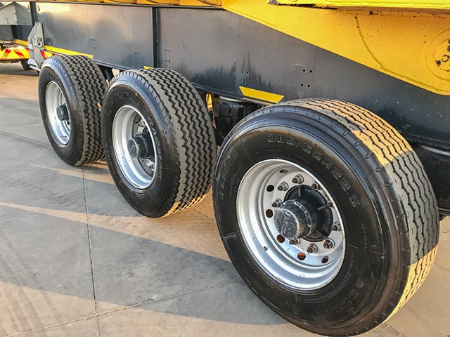 2017 Henred Fruehauf Sand Sloper Trailer | Impala Truck Sales