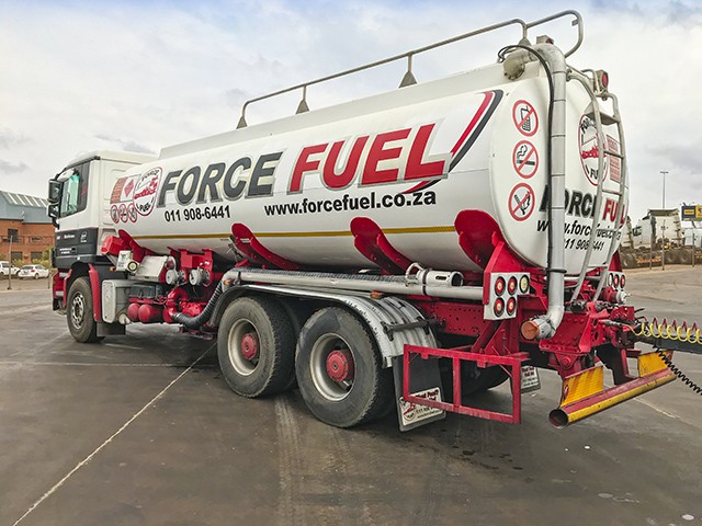 2003 Mercedes-Benz Actros 3340 Rigid Tanker Combo | Impala Truck Sales