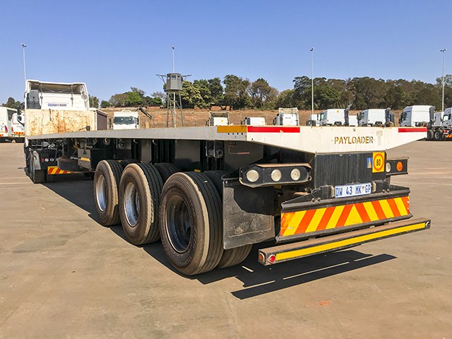 2015 Kearneys Flatdeck Tri-Axle Trailer | Impala Truck Sales