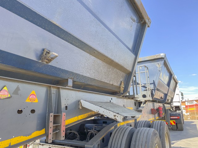 2010 Afrit Sidetipper Interlink Trailer | Impala Truck Sales
