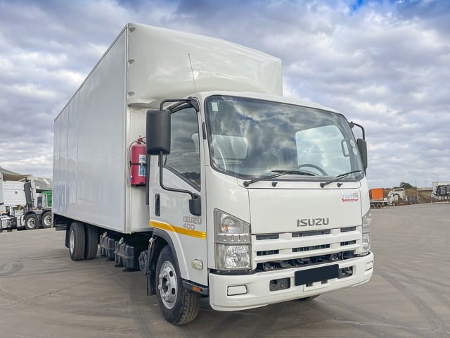 2014 Isuzu NPR 400 Closed Body 4 Ton | Impala Truck Sales