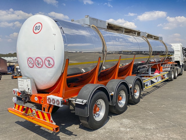 2013 GRW Stainless Steel Tanker 42000L - Chemical Solvents - Tri-Axle ...
