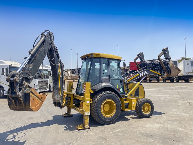 2015 Bell 315SK Workpro TLB Backhoe | Impala Truck Sales