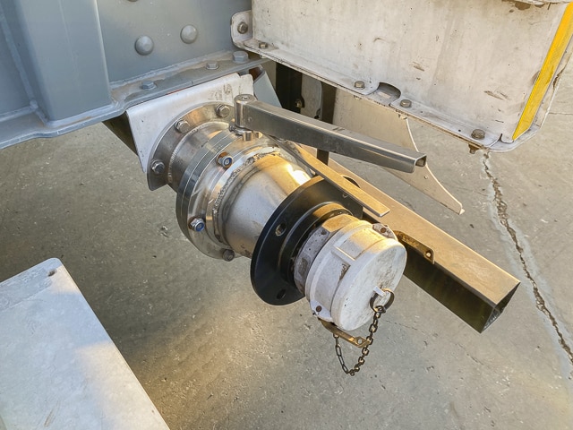 2013 GRW Stainless Steel Tanker 42000L - Chemical Solvents - Tri-Axle ...