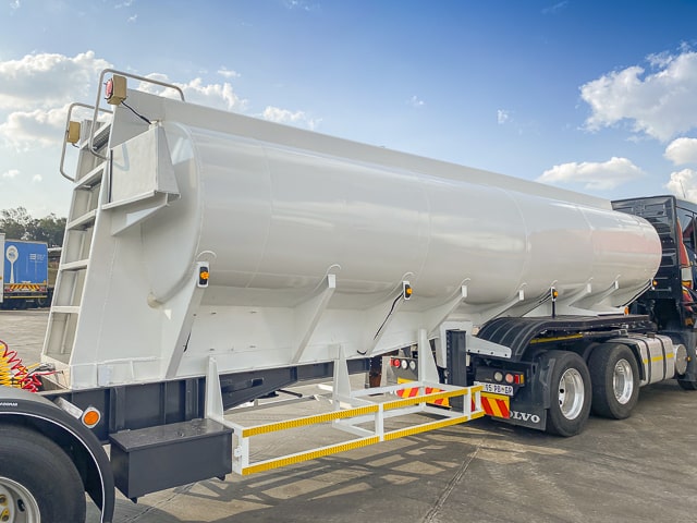 2005 Tank Clinic Fuel Tanker 56 000L - Bridging - Link Trailer | Impala ...