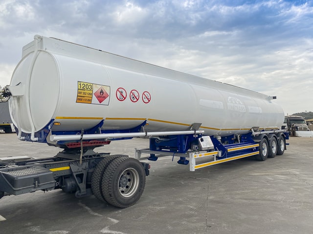 2009 GRW Fuel Tanker 50 000L - Bridging - Tri Axle Trailer | Impala ...