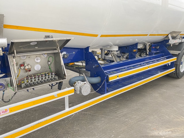 2009 GRW Fuel Tanker 50 000L - Bridging - Tri Axle Trailer | Impala ...